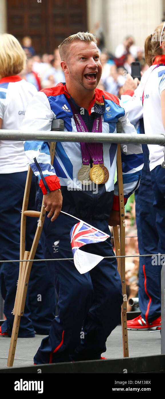 Lee pearson hi-res stock photography and images - Alamy