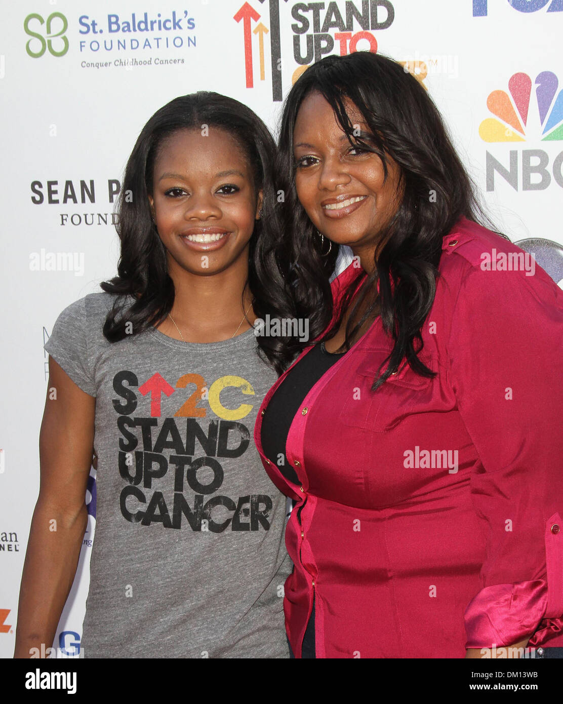 Gabby Douglas Natalie Hawkins Stand up to Cancer held at Shrine ...