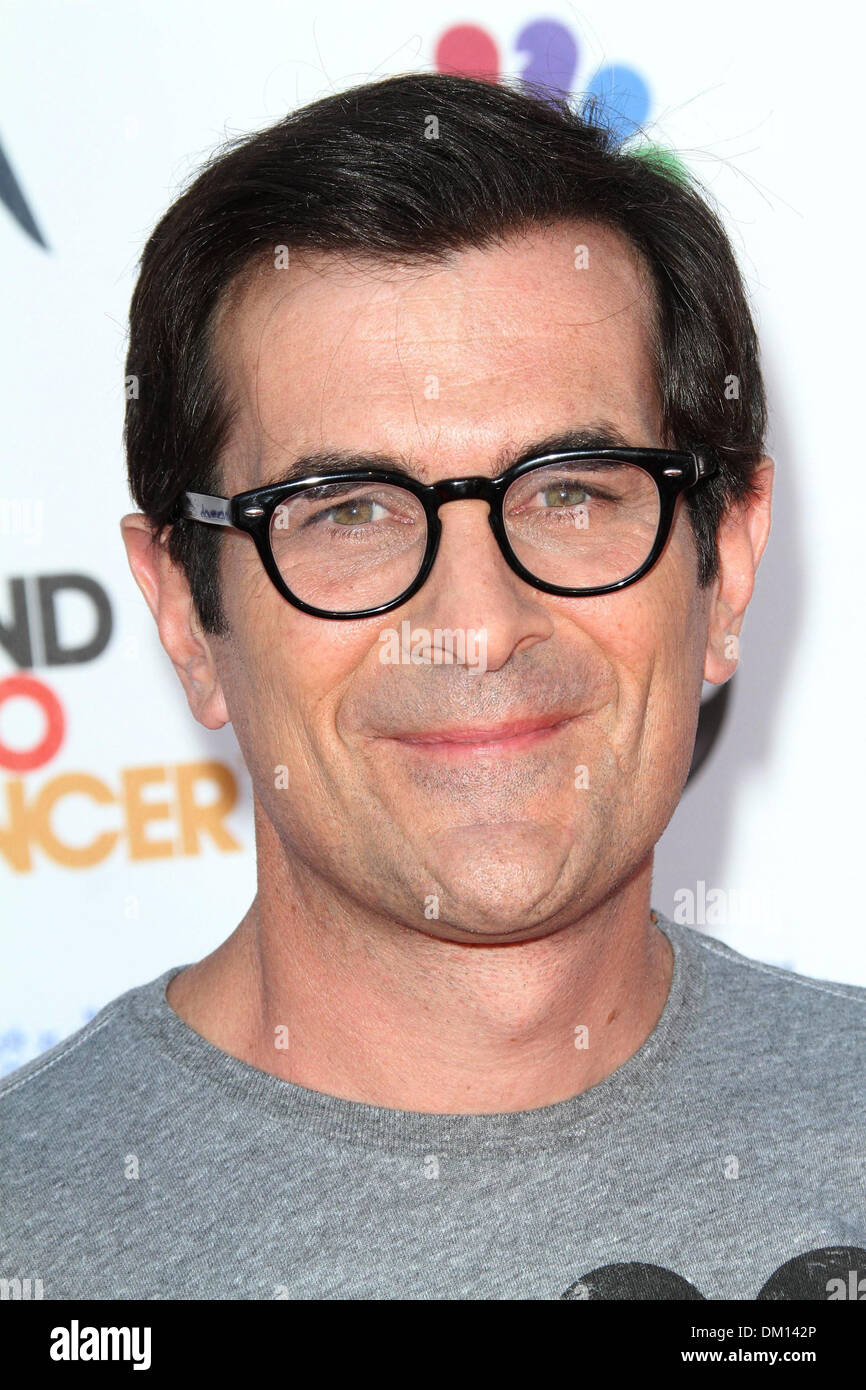 Ty Burrell Stand up to Cancer held at Shrine Auditorium - Arrivals Los Angeles California - 07. ...