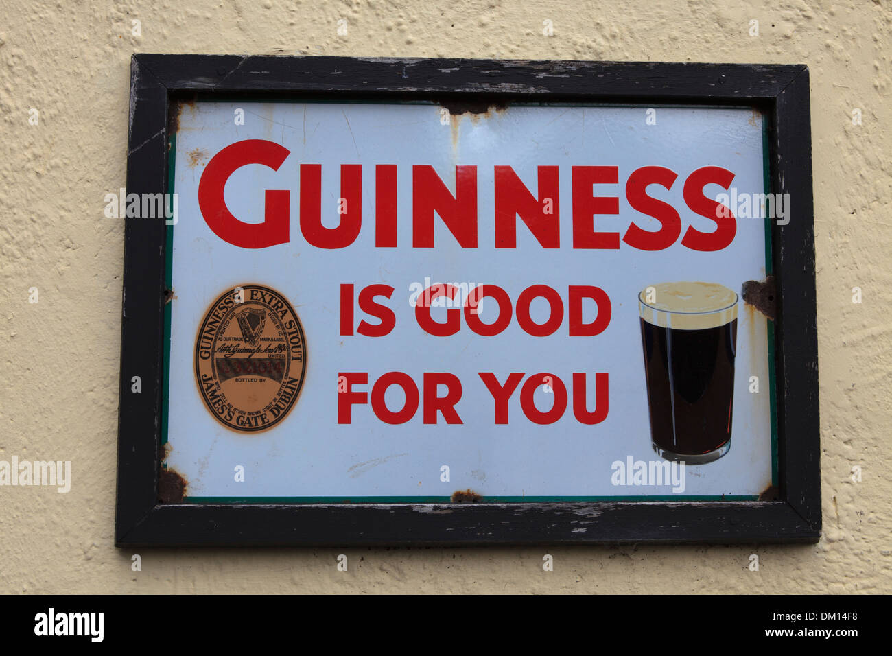 Guinness is good for you sign hi-res stock photography and images - Alamy
