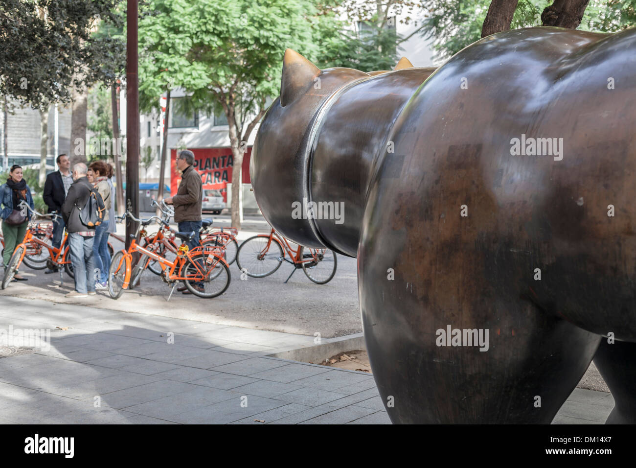 Sculpture "Gato", by Fernando Botero,located in Rambla del Raval ...
