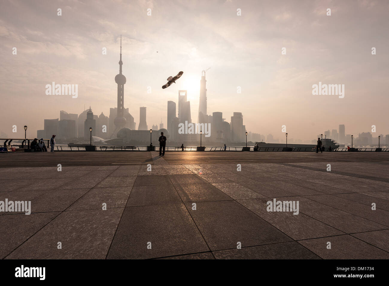 The Bund, sunrise, Shanghai, China Stock Photo - Alamy
