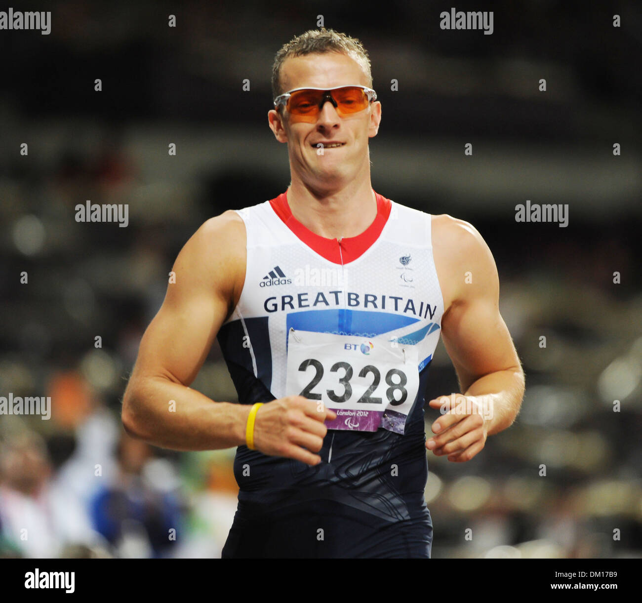 Medal wins hi-res stock photography and images - Alamy