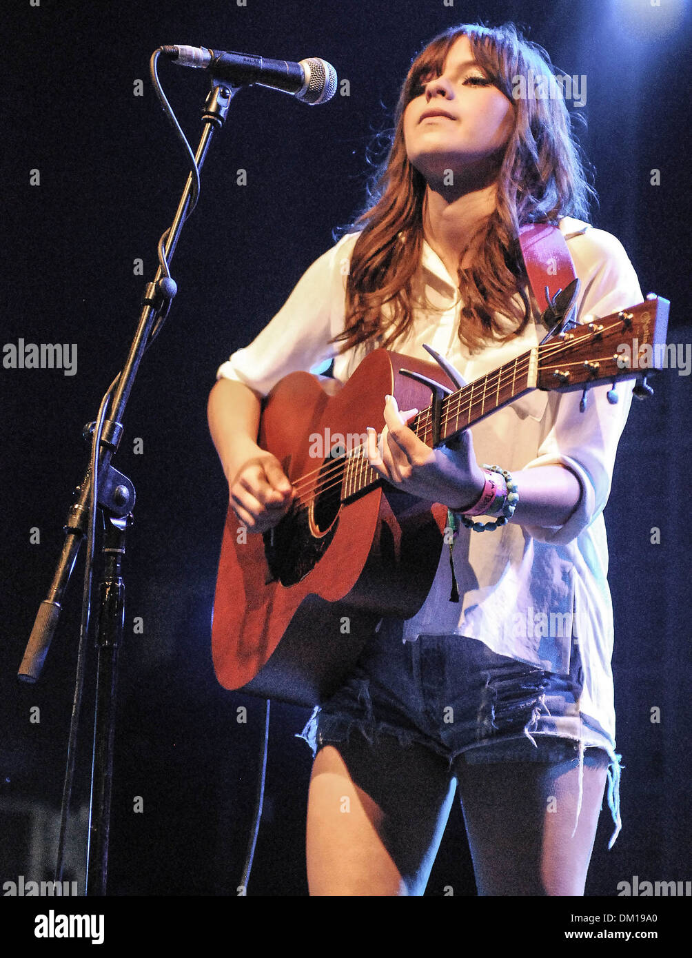 Singer-songwriter Gabrielle Aplin (aka Gabrielle Ann Aplin) Bestival ...
