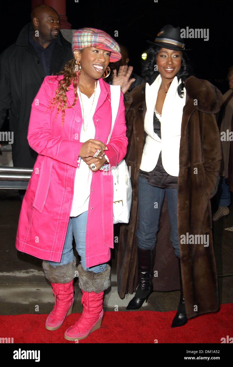 Missy elliott 2001 hi-res stock photography and images - Alamy