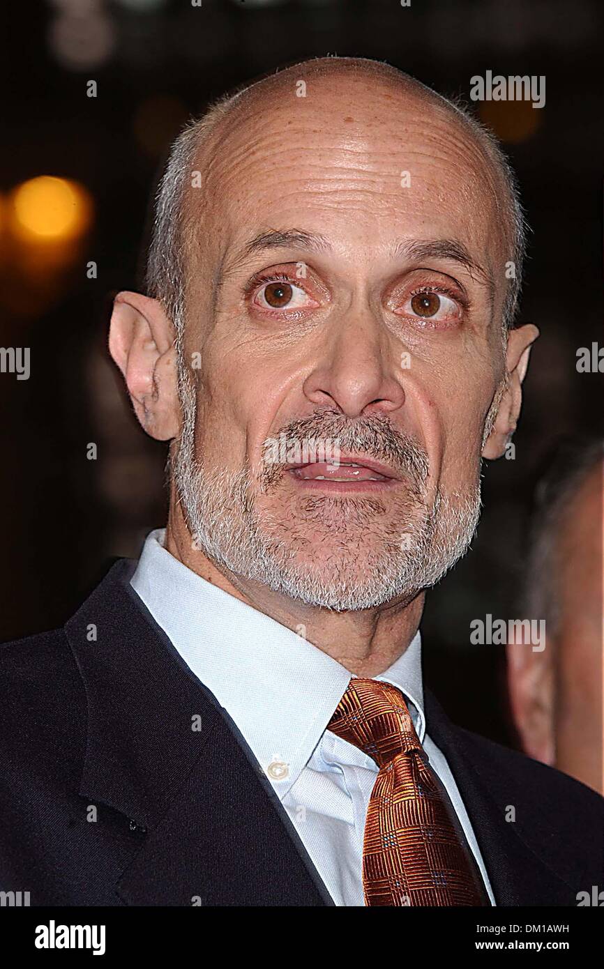 Sept. 14, 2001 - K42862AR.A SPECIAL TOUR FOR MICHAEL CHERTOFF (THE NEW ...