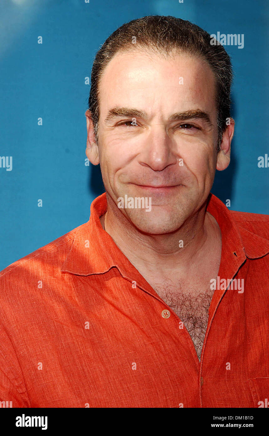 Mandy patinkin 2005 hi-res stock photography and images - Alamy