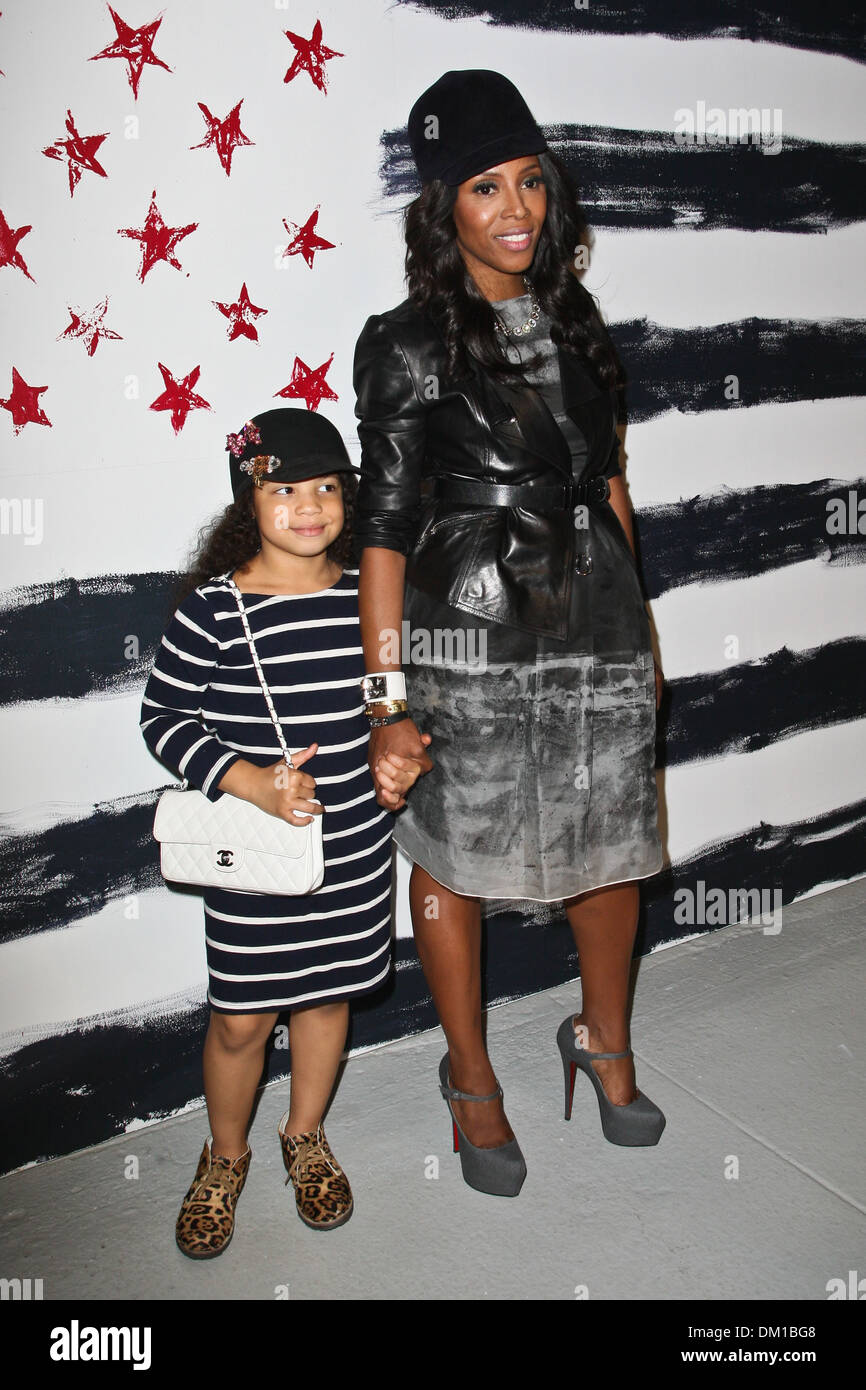 Summer chamblin and june ambrose hi-res stock photography and images ...