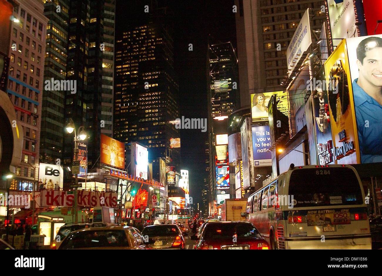 July 8, 2001 - K41901AR.NIGHT TRAFFIC ON TIMES SQUARE IN NEW YORK CITY ...