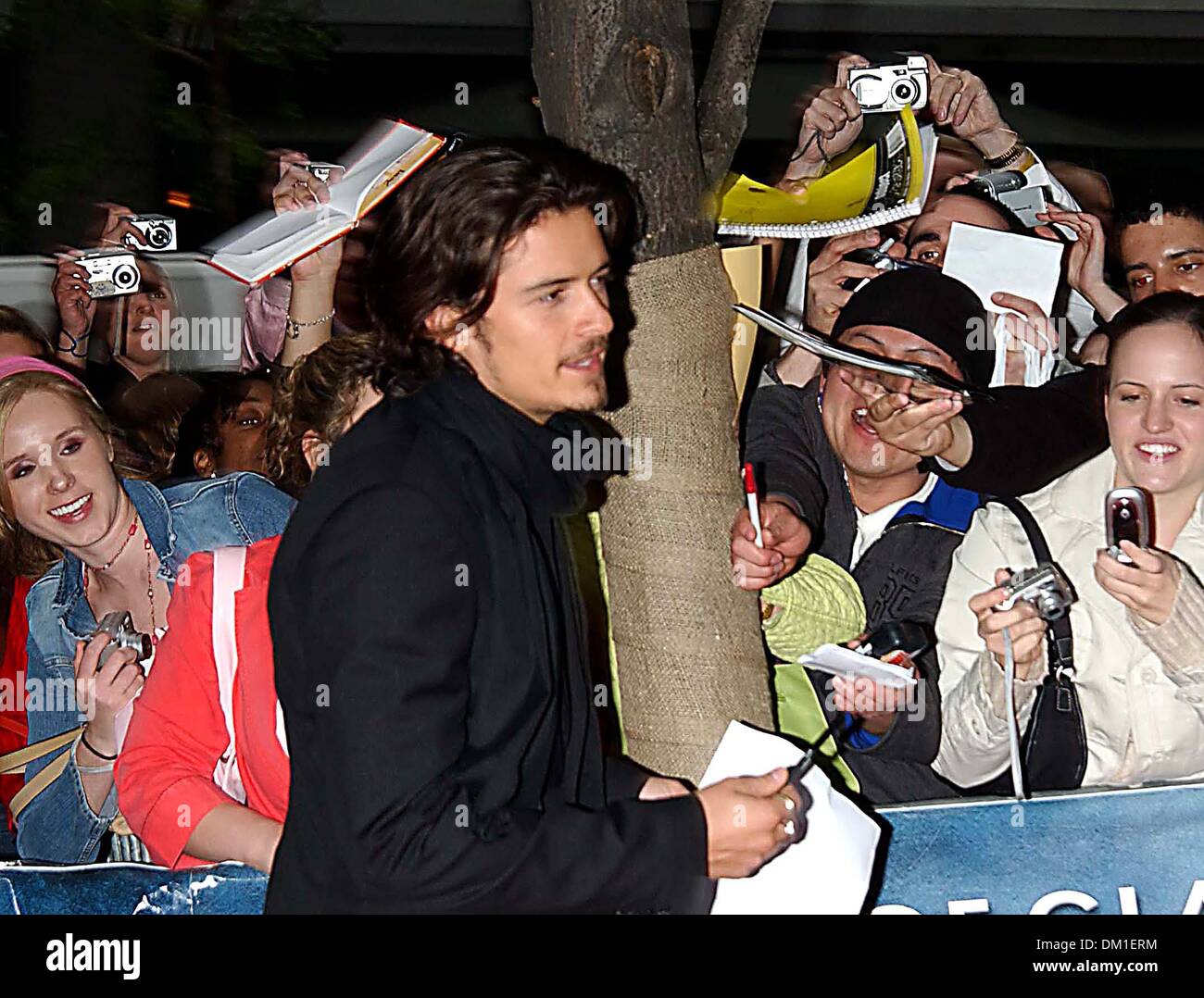 Orlando bloom 2001 hi-res stock photography and images - Alamy