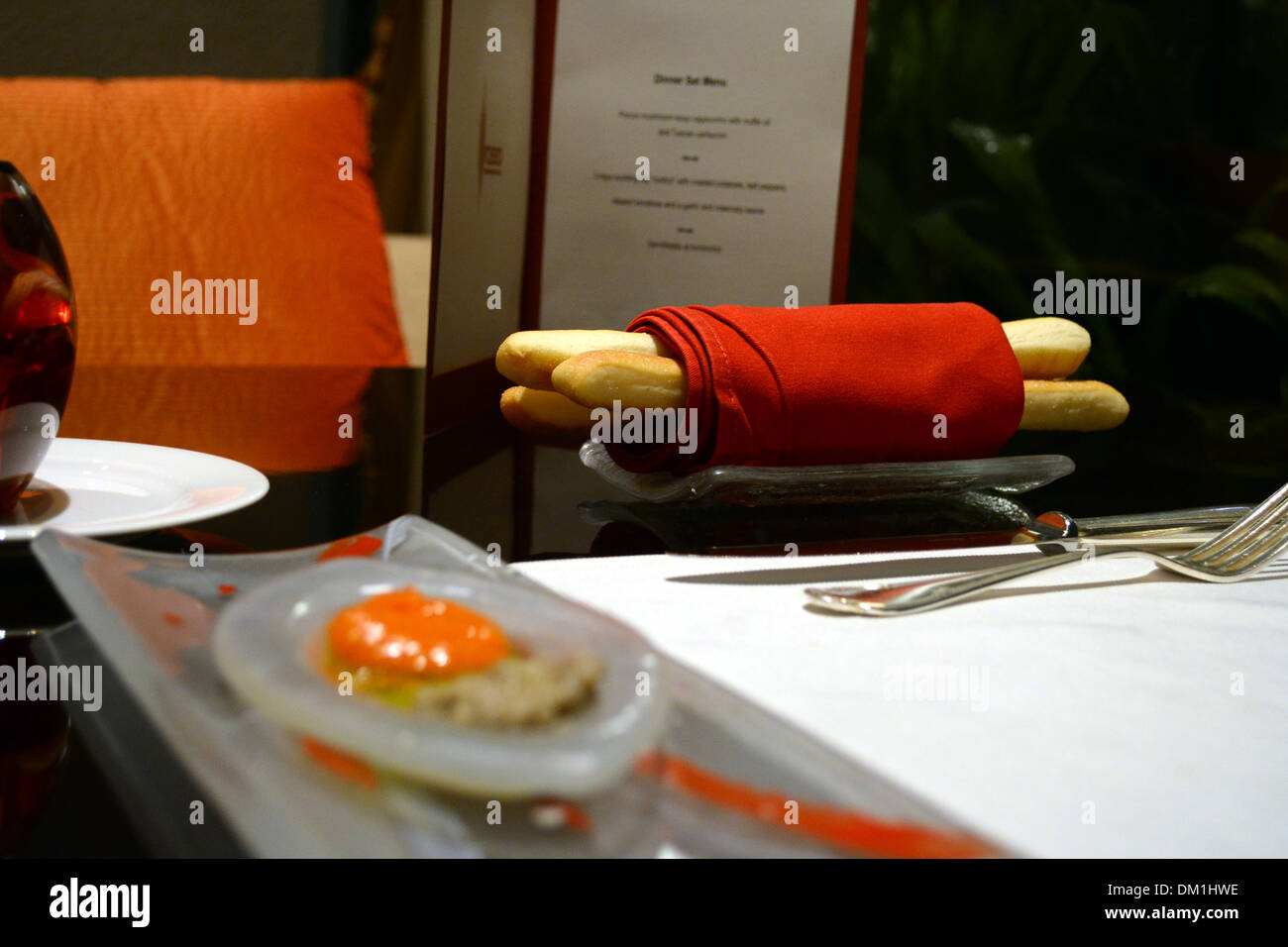 Bread in Italian restaurant Stock Photo - Alamy