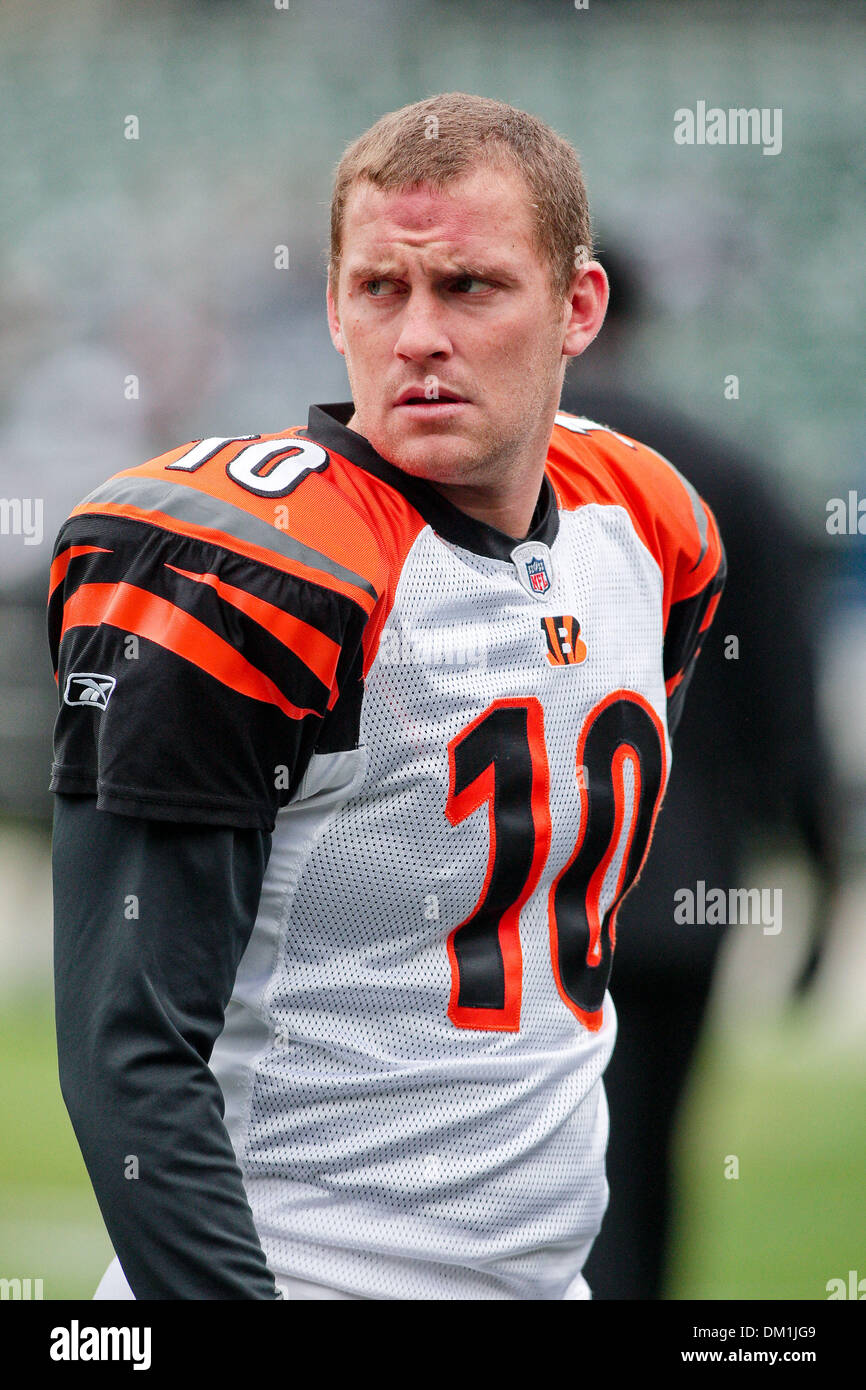 Cincinnati punter Kevin Huber (10) during game action at the Oakland ...