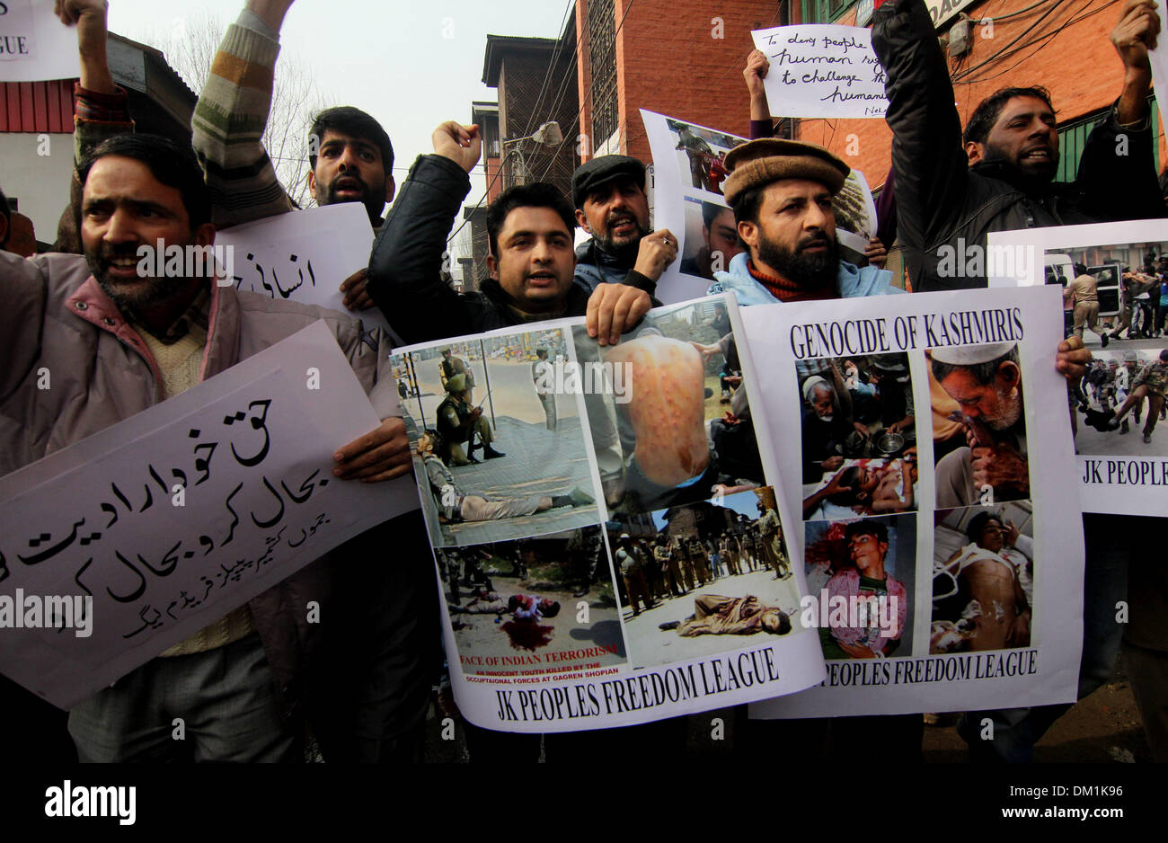 Human right groups hi-res stock photography and images - Alamy