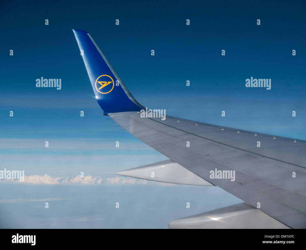 Boeing 757 200 wing hi-res stock photography and images - Alamy