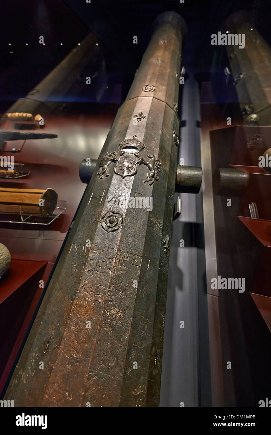 The Mary Rose was a carrack-type warship of the English Tudor navy of ...