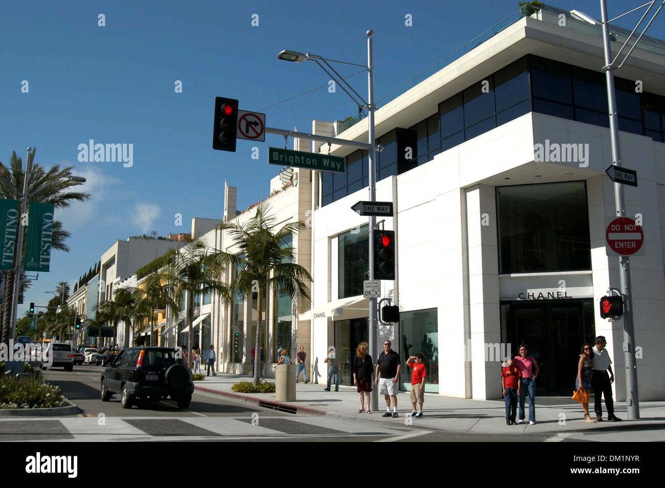 Dec. 31, 1969 - K43931AR.RODEO DRIVE .HOLLYWOOD, CALIFORNIA. ANDREA ...