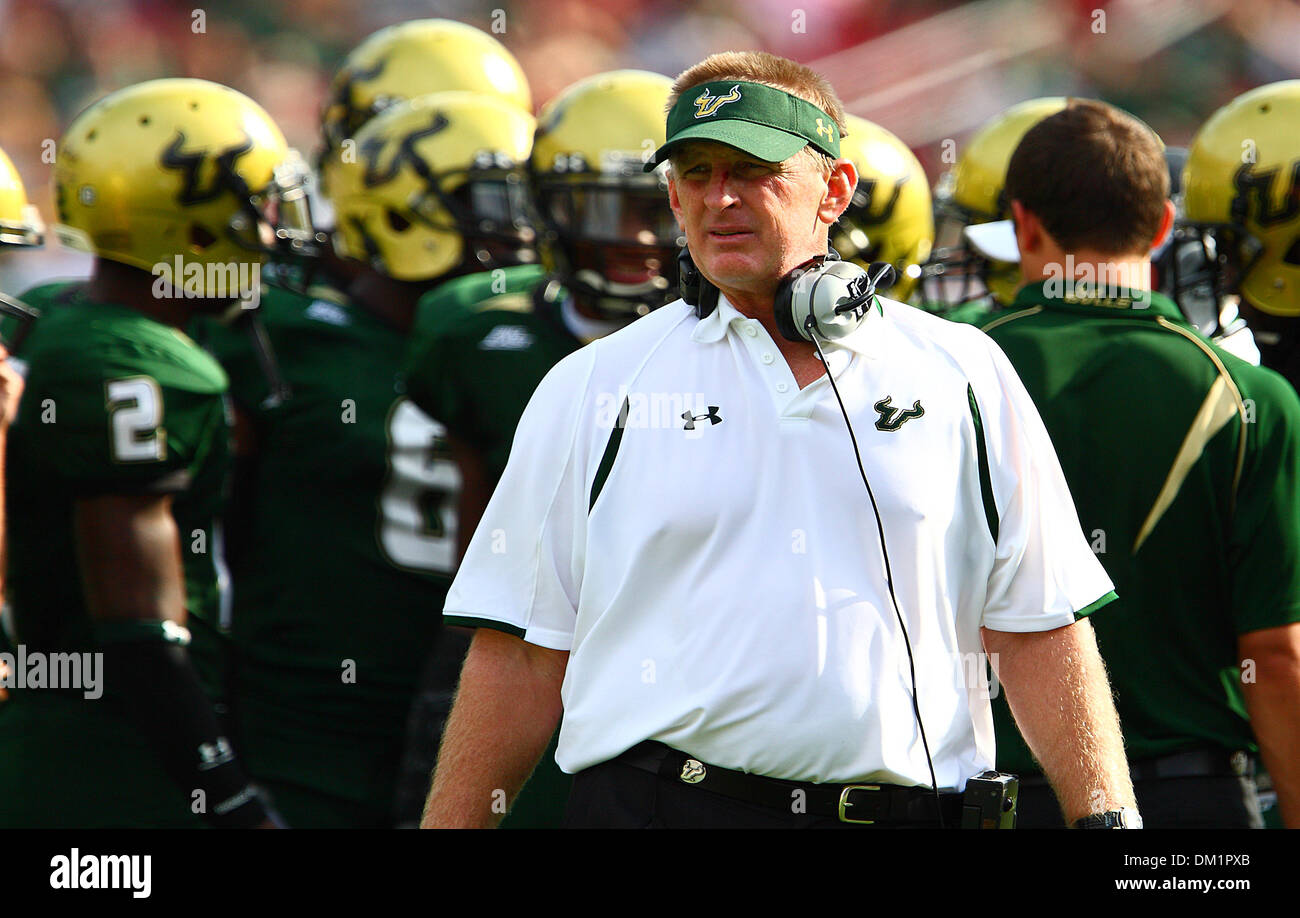 South Florida head coach Jim Leavitt during the first half in the game ...