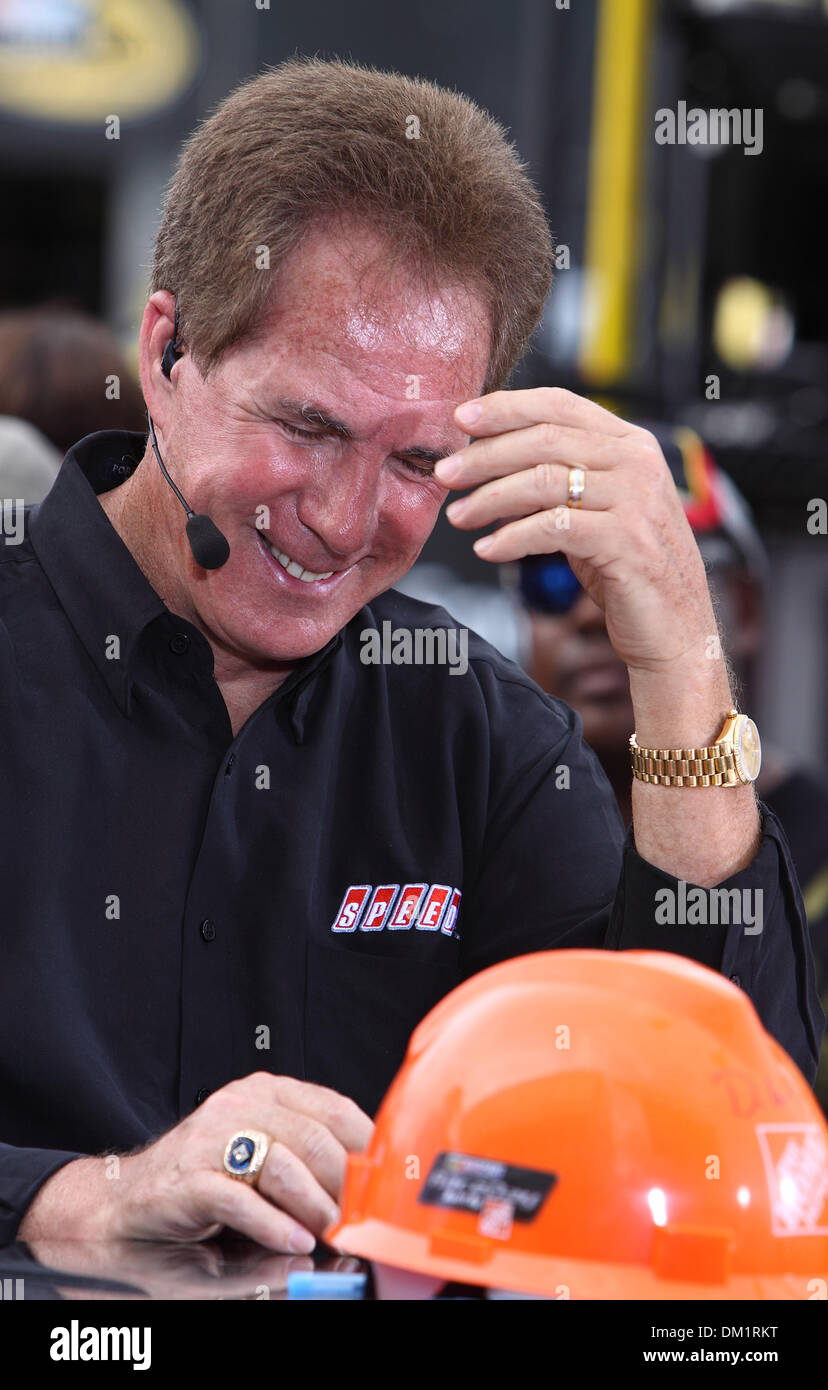 Darrell waltrip hi-res stock photography and images - Alamy