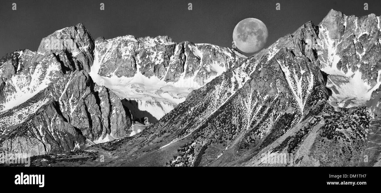 Moon over highway Black and White Stock Photos & Images - Alamy