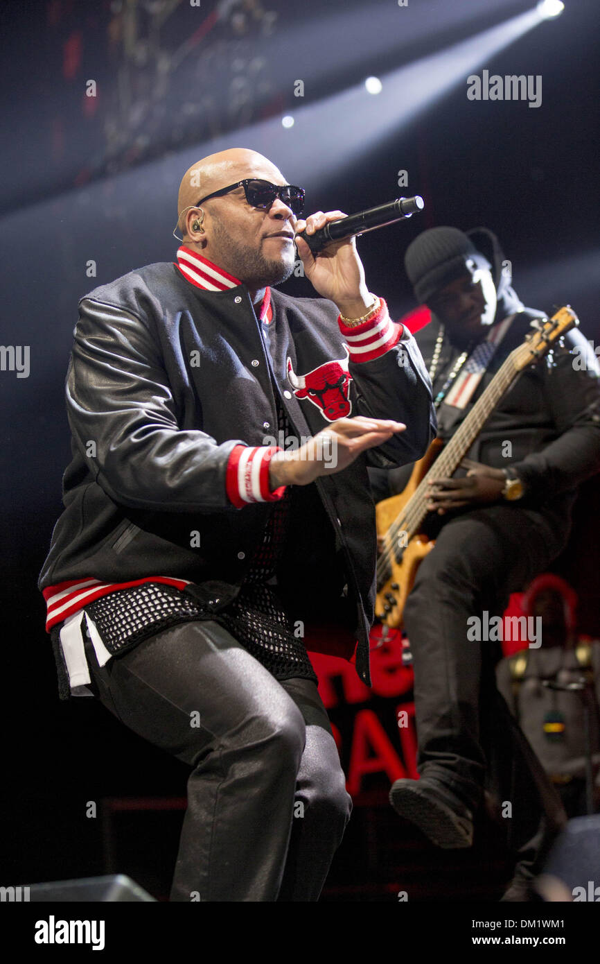 Chicago, Illinois, USA. 9th Dec, 2013. FLO RIDA (aka TRAMAR DILLARD ...