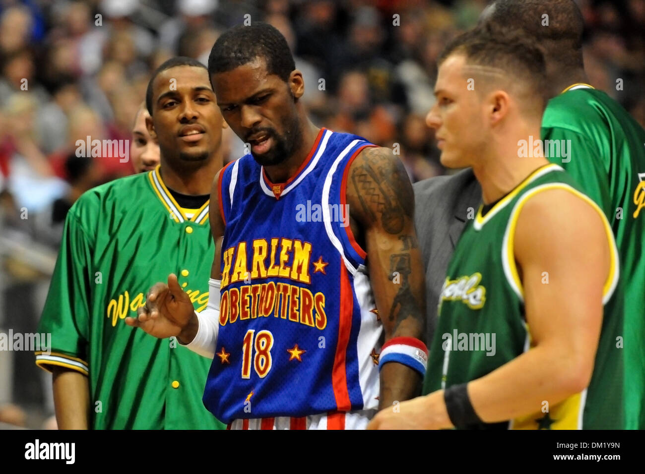 Harlem globetrotters hi rise brown hi-res stock photography and images ...