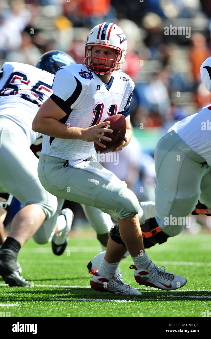 Florida atlantic quarterback rusty smith hi-res stock photography and ...