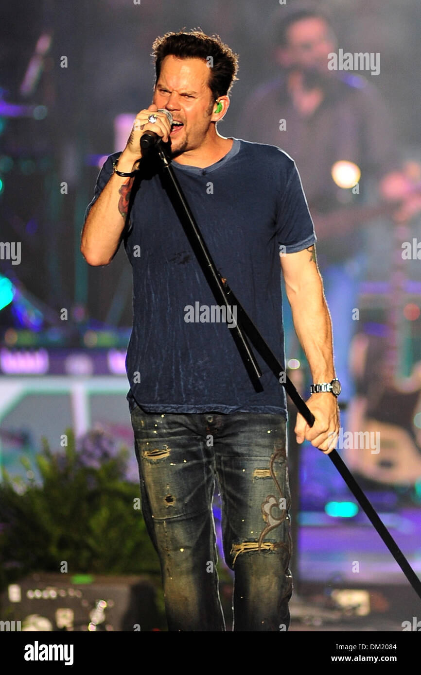 Gary allan hi-res stock photography and images - Alamy