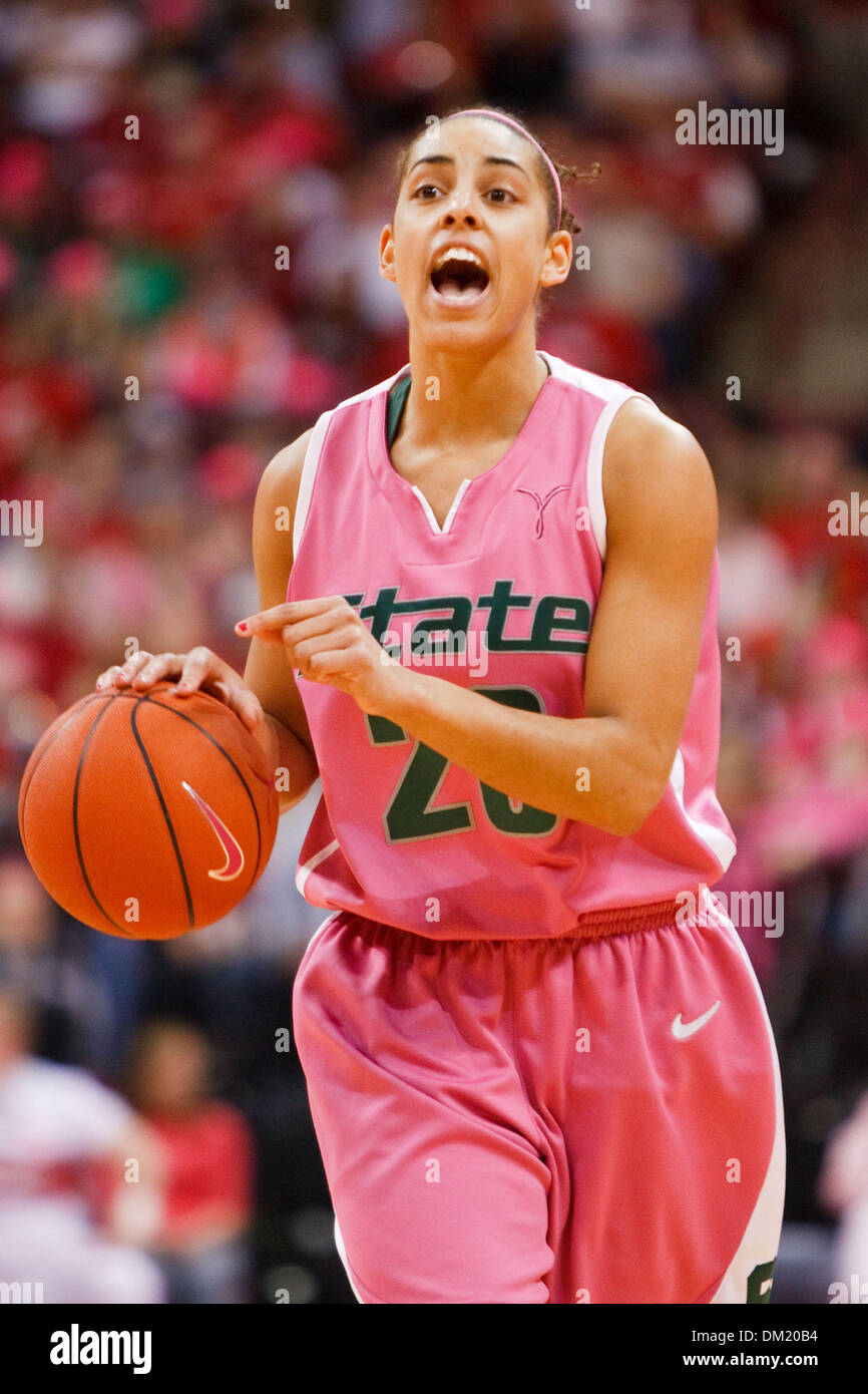Michigan State guard Brittney Thomas (20) during first-half game action ...
