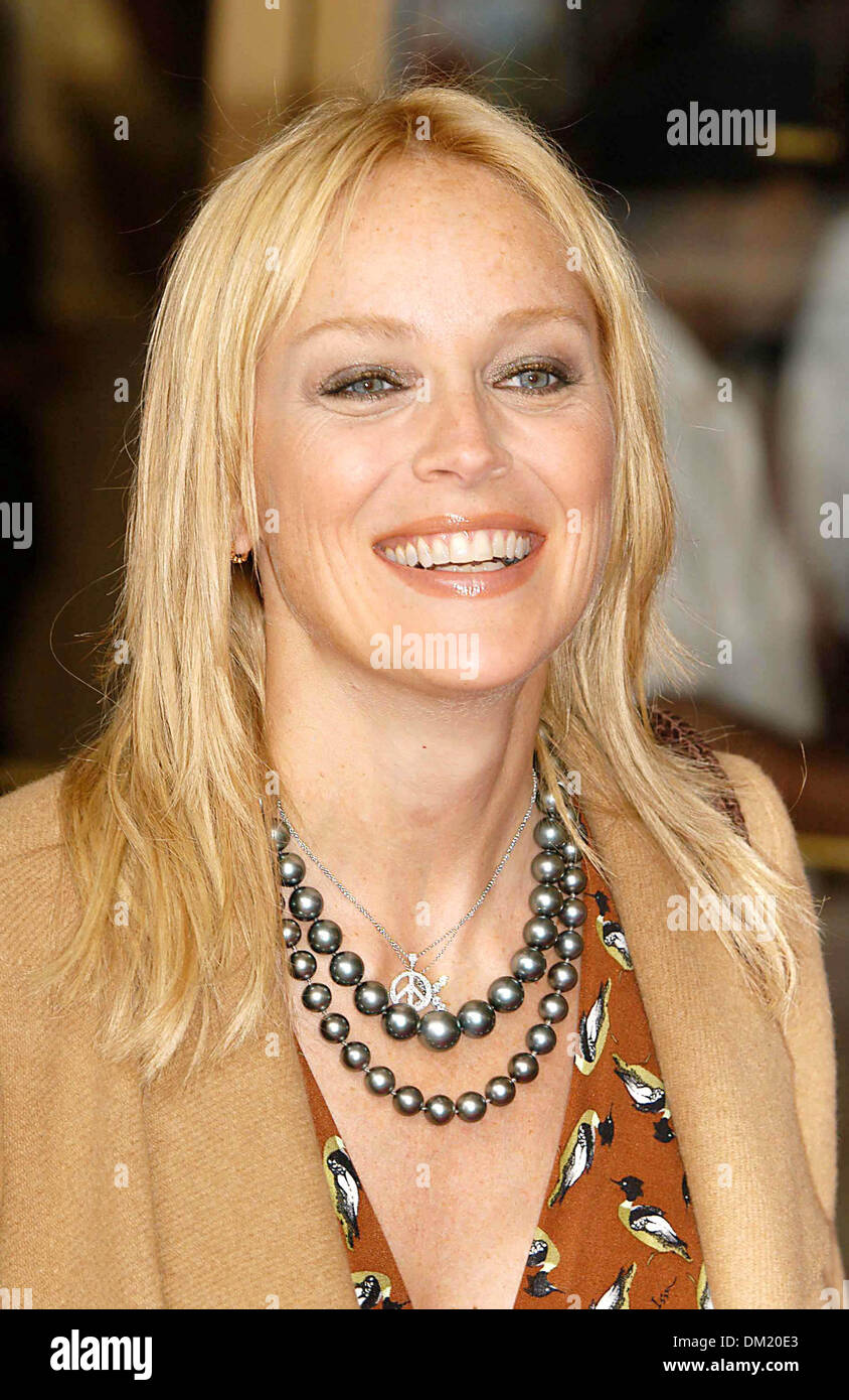 2005 sharon stone hi-res stock photography and images - Alamy