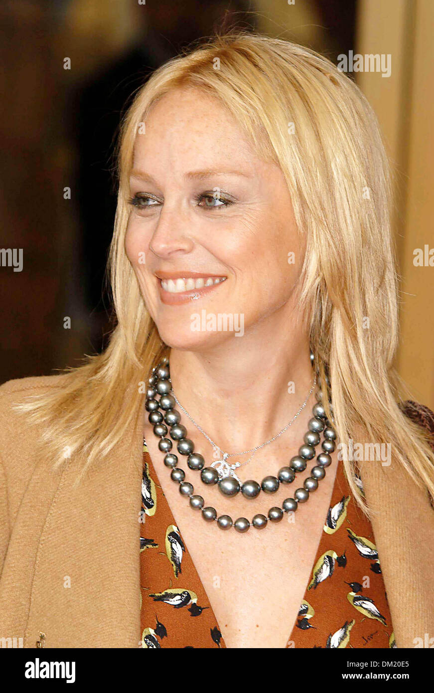 Aug. 6, 2002 - K45224AR.REDBOOK MAGAZINE'S 8TH ANNUAL '' MOTHERS AND ...