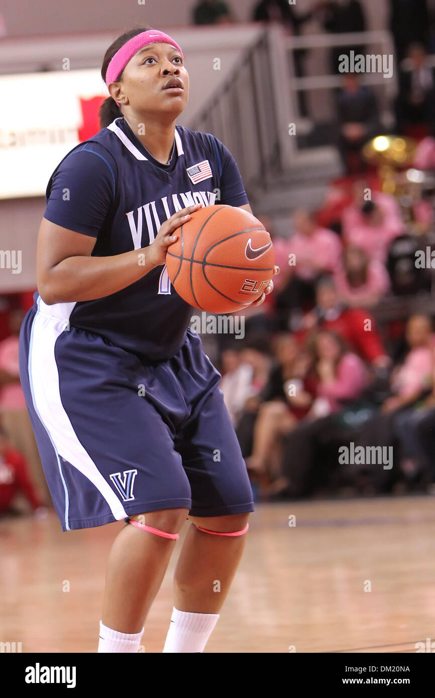 Villanova guard Sarah Jones #10 shoots a free throw. St Johns defeated ...