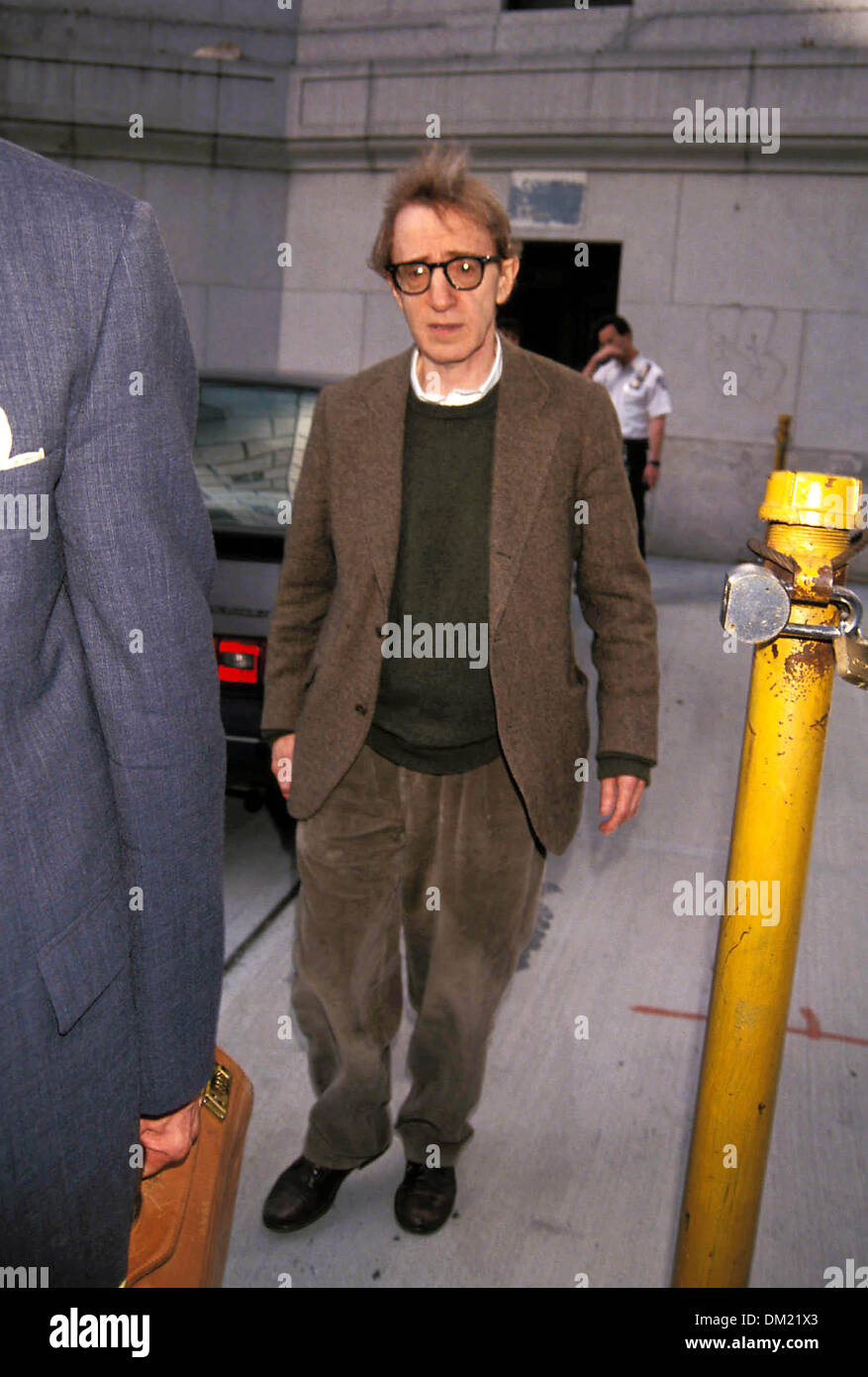 Apr. 27, 1993 - L5438.WOODYALLEN VS MIA FARROW CUSTODY TRIAL NY SUPREME ...