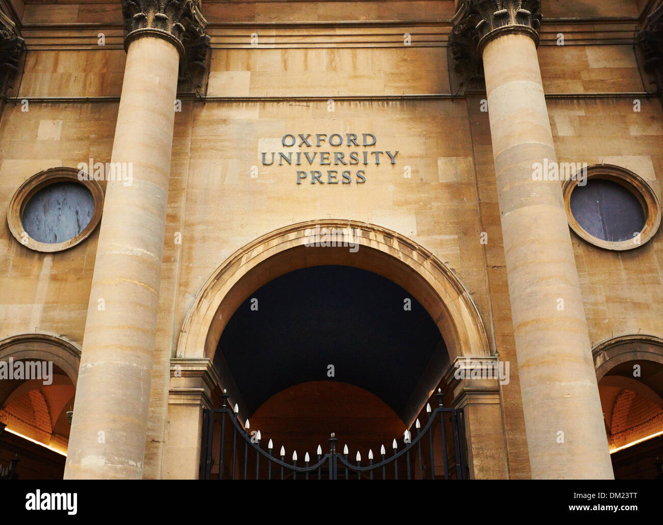 View of press building hi-res stock photography and images - Alamy