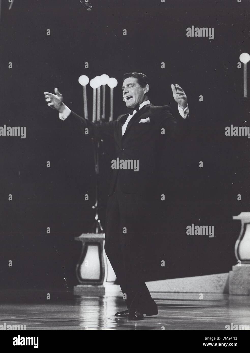 GENE BARRY.Supplied by Photos, inc.(Credit Image: © Supplied By Globe ...