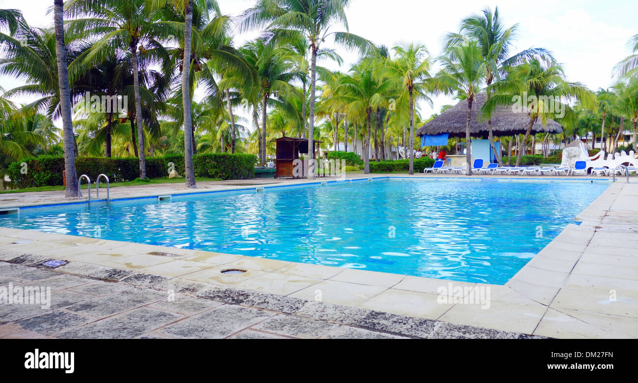 Pool resort tropical hi-res stock photography and images - Alamy