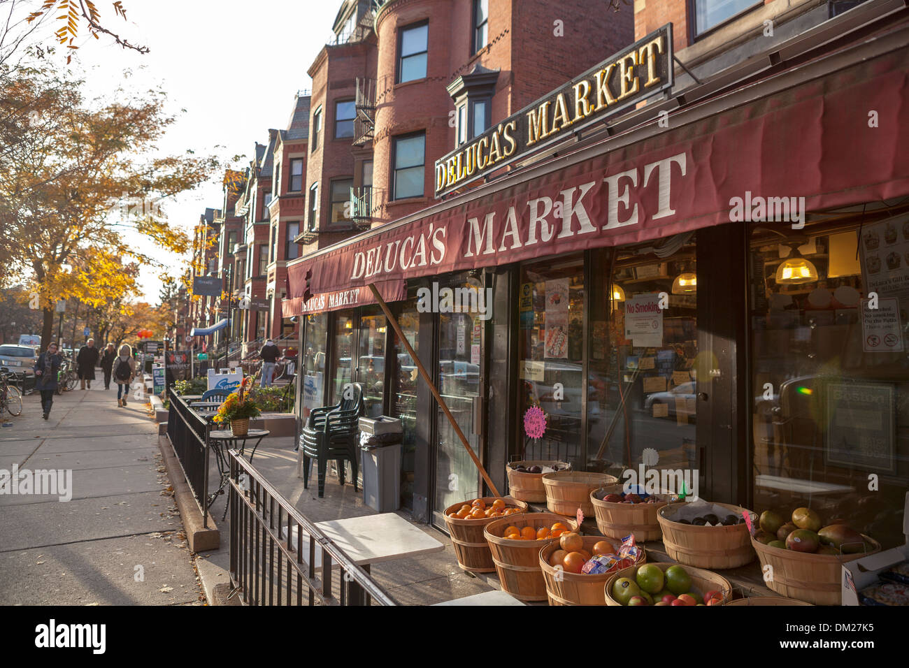 Vibrant storefront hi-res stock photography and images - Alamy