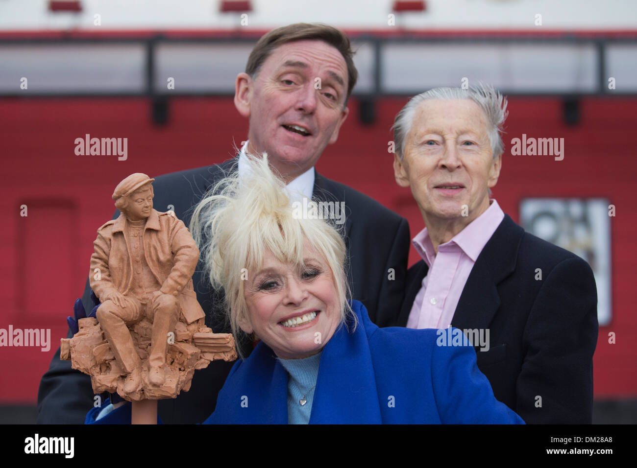 Barbara Windsor with Sir Robin Wales, Mayor of Newham (l), and actor ...