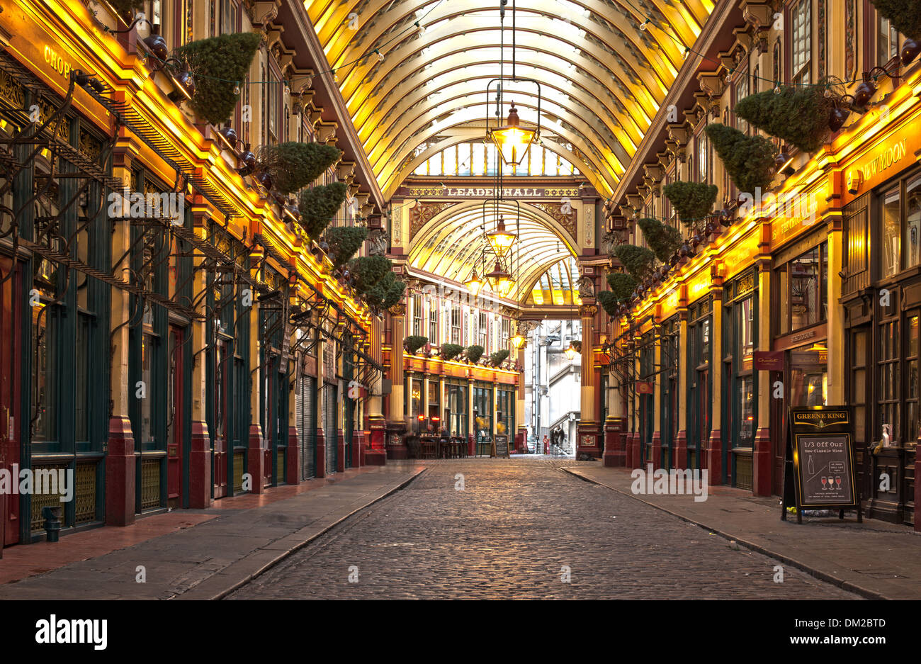 Victorian street market london hi-res stock photography and images - Alamy