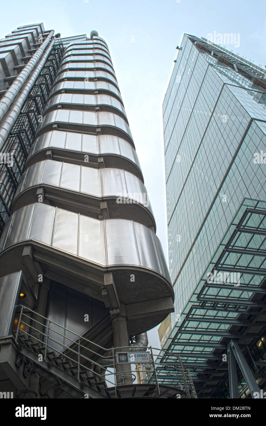 Contemporary building in London. The city of london Stock Photo - Alamy
