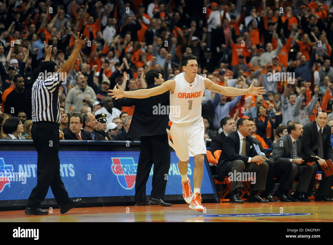 Andy rautins hi-res stock photography and images - Alamy