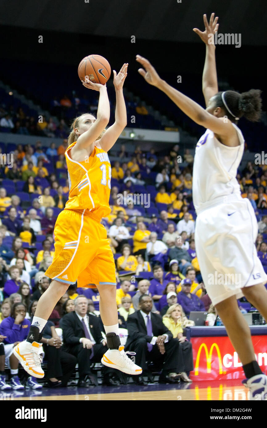 Tennessee at LSU; Tennessee guard Alicia Manning shoots a long jump ...