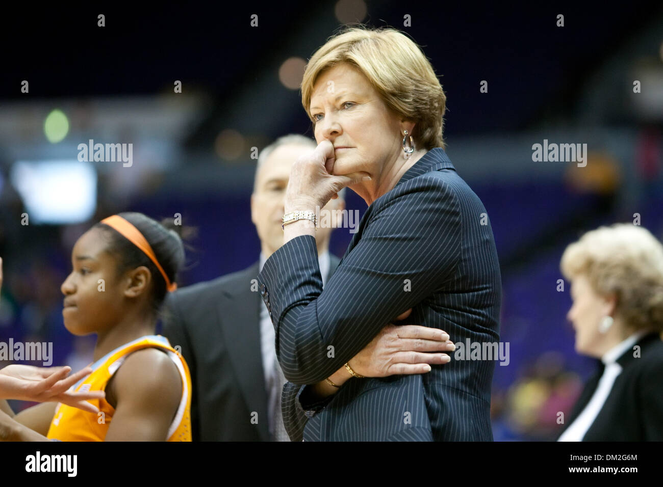 Tennessee at LSU; Tennessee Head Coach Pat Summit instructs her team ...