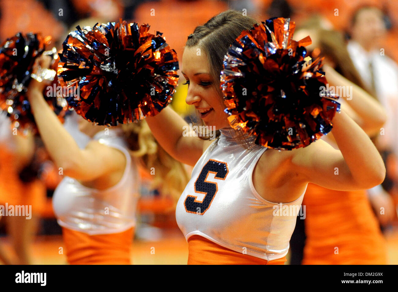 The Syracuse dance team performs during pregame activities as the ...