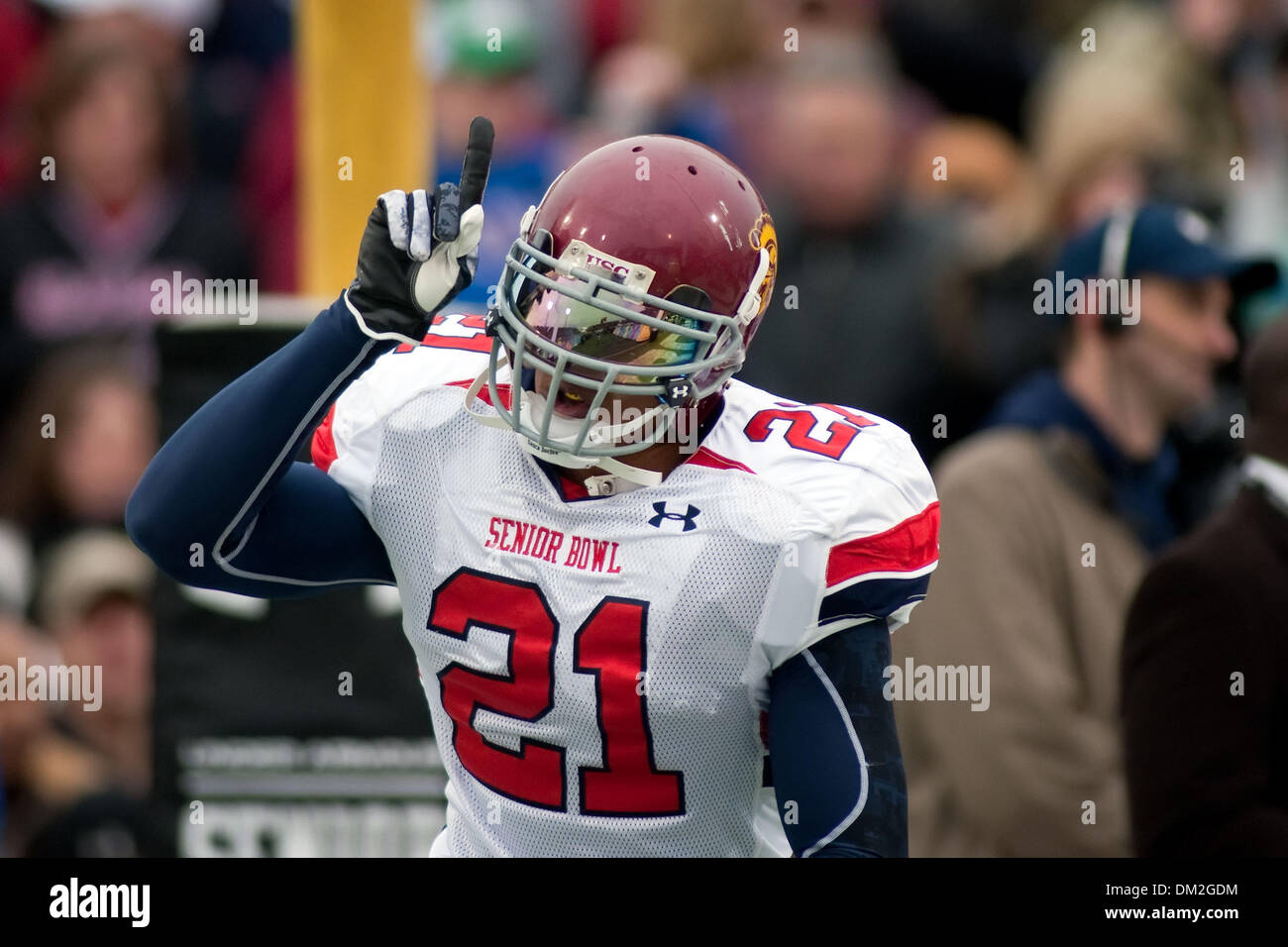 Under Armour Senior Bowl; USC wide defensive back Taylor Mays runs onto ...