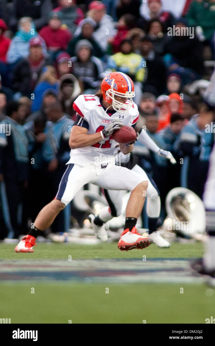 Under Armour Senior Bowl; Florida wide receiver Riley Cooper catches a ...