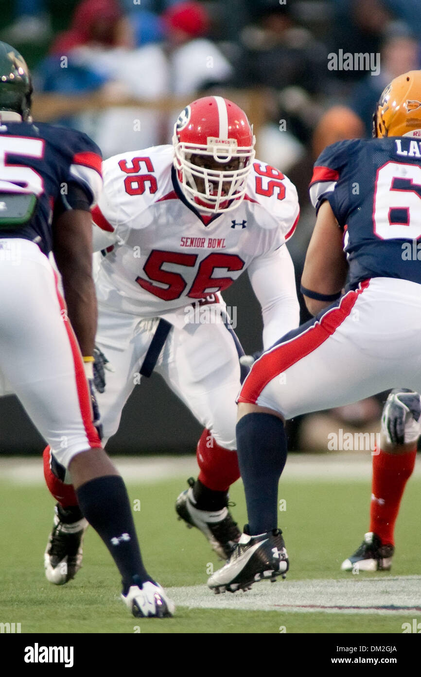 Under Armour Senior Bowl; Georgia defensive lineman Geno Atkins lines ...