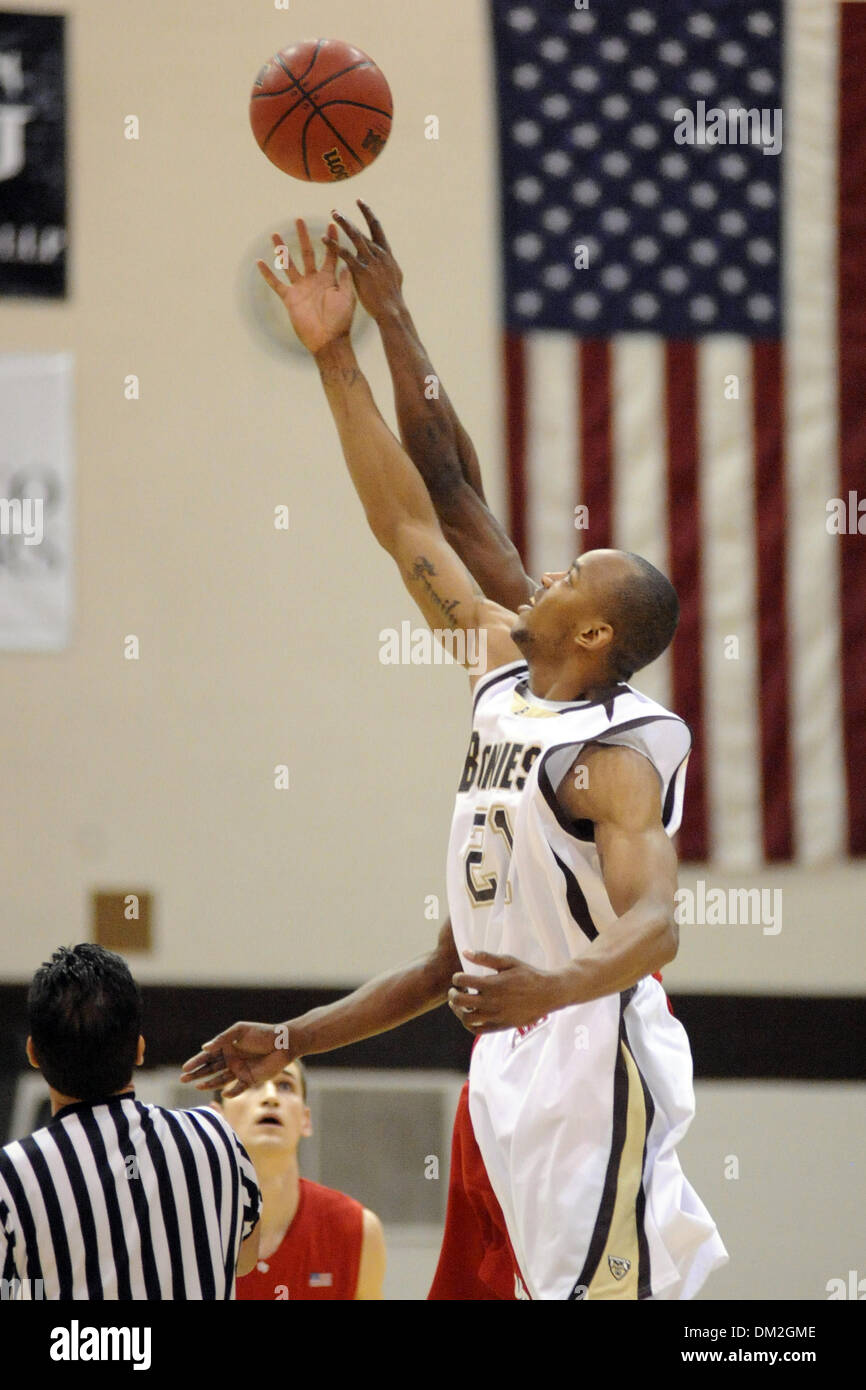 St. Bonaventure forward Da'Quan Cook (21) battles with Dayton forward ...