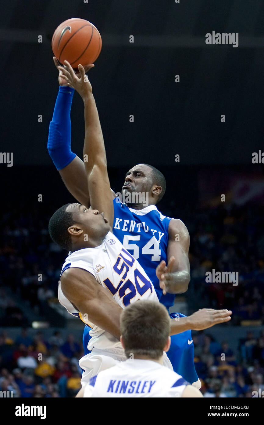 Kentucky at LSU; Kentucky forward Patrick Patterson shoots a jumpshot ...