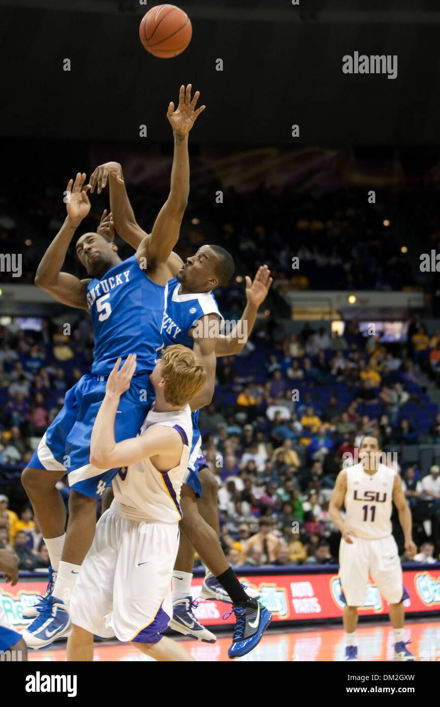 Kentucky at LSU; Kentucky guard Ramon Harris battles with a teammate ...