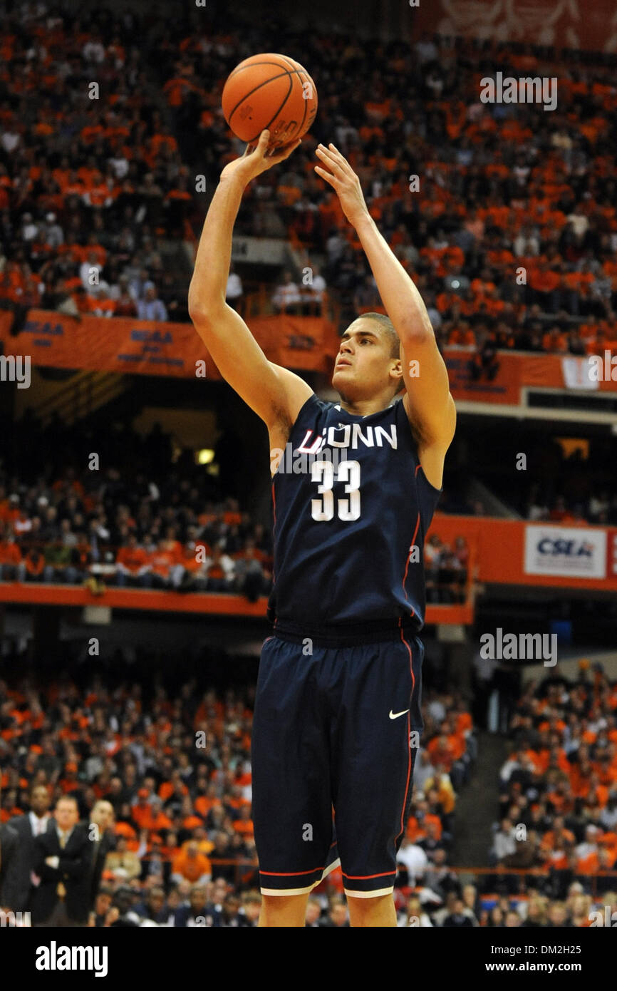 Connecticut forward Gavin Edwards (33) takes the jump shot in the first ...